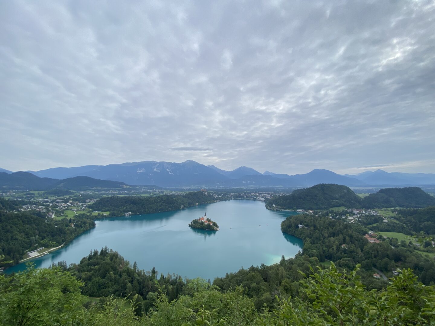Entdecke den Bleder See: Malerische Landschaft in Slowenien
